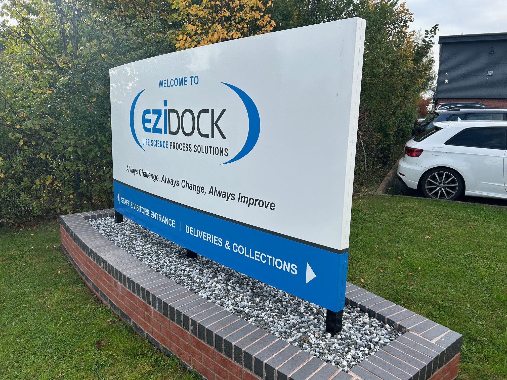 Aluminium Sign Trays & Folded Aluminium Sign Trays